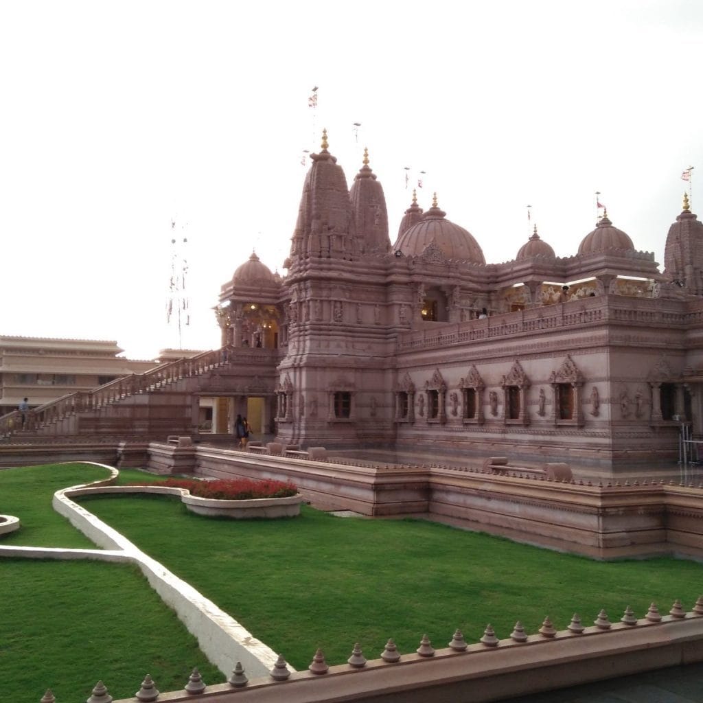 BAPS Shree Swaminarayan Mandir - Pune - Details